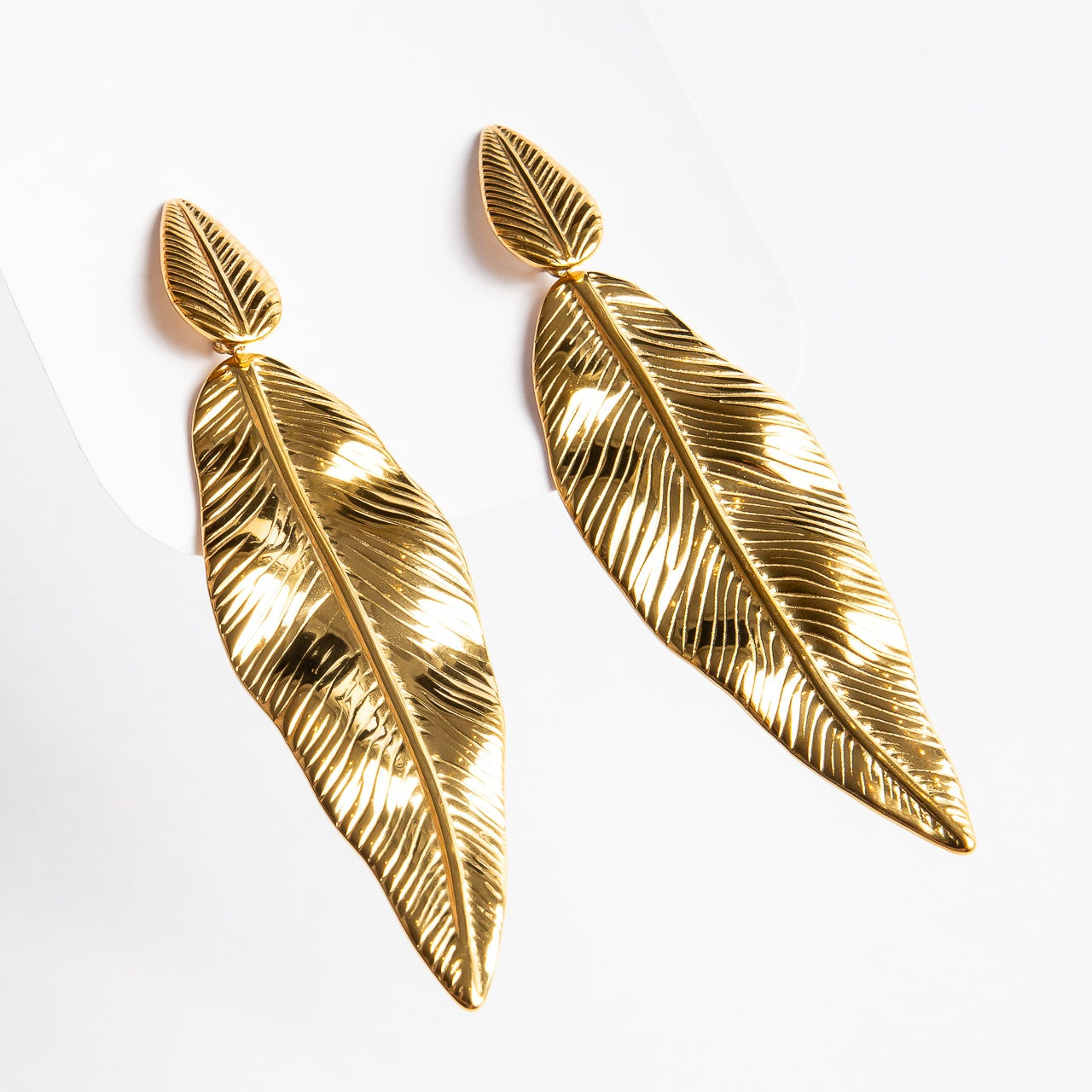 Aro Stainey Long Leaf Stud